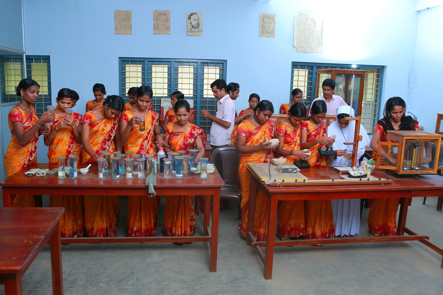 Science Lab : SJB College | St. John The Baptist College Of Education